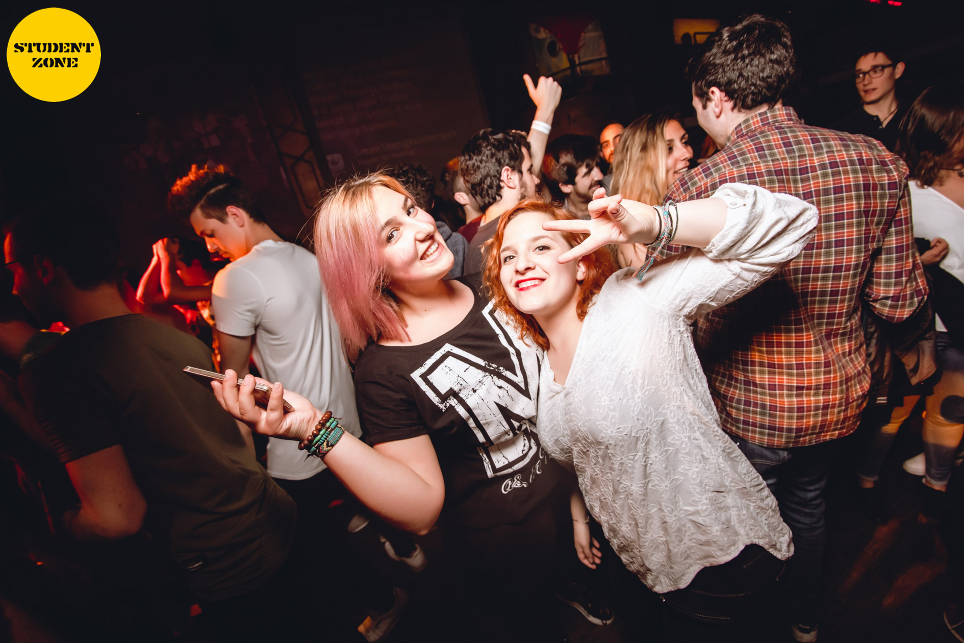 Semester Closing Party :: iStudentZone.cz