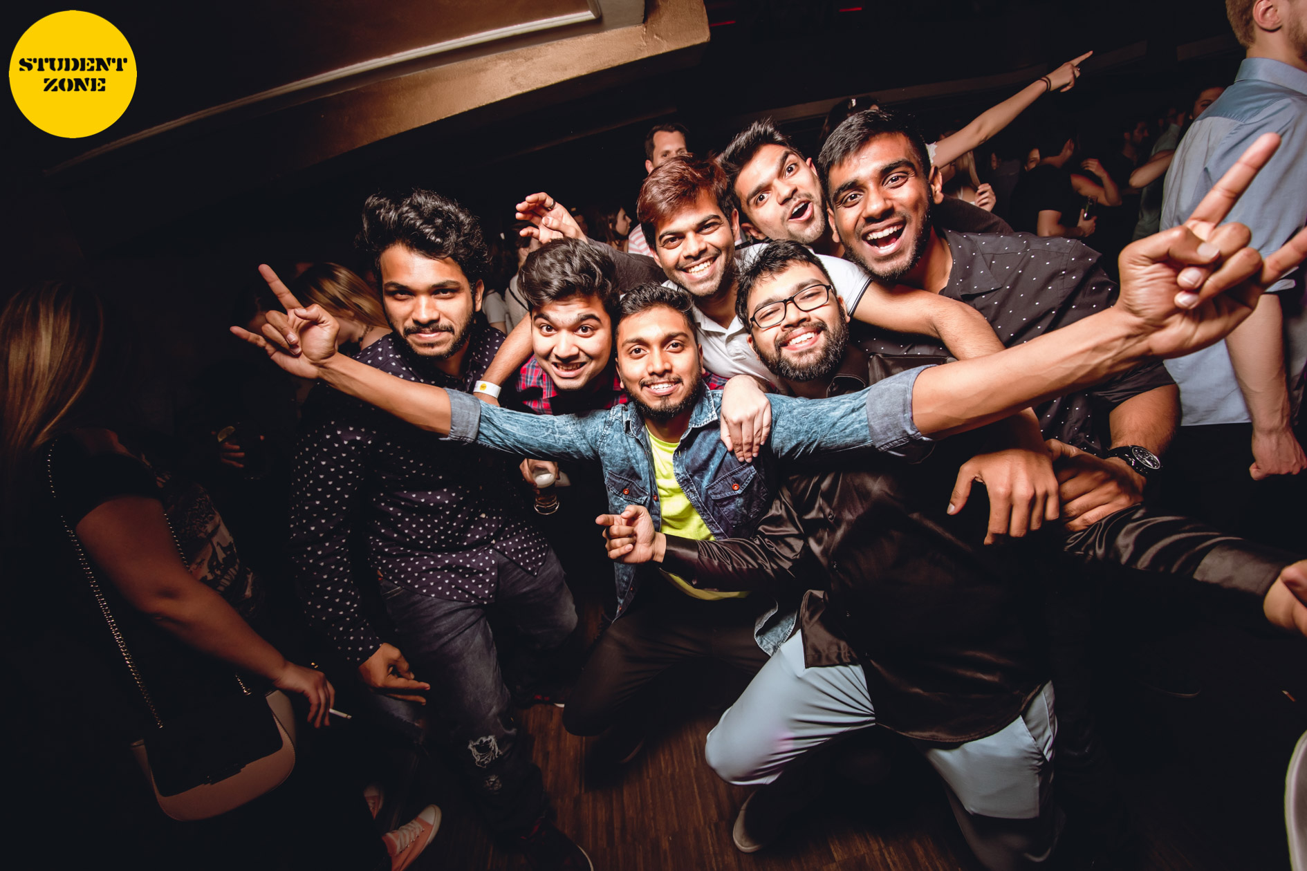 Semester Closing Party :: iStudentZone.cz