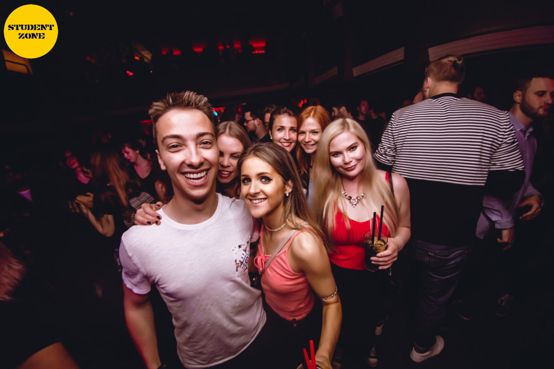 Semester Closing Party :: iStudentZone.cz