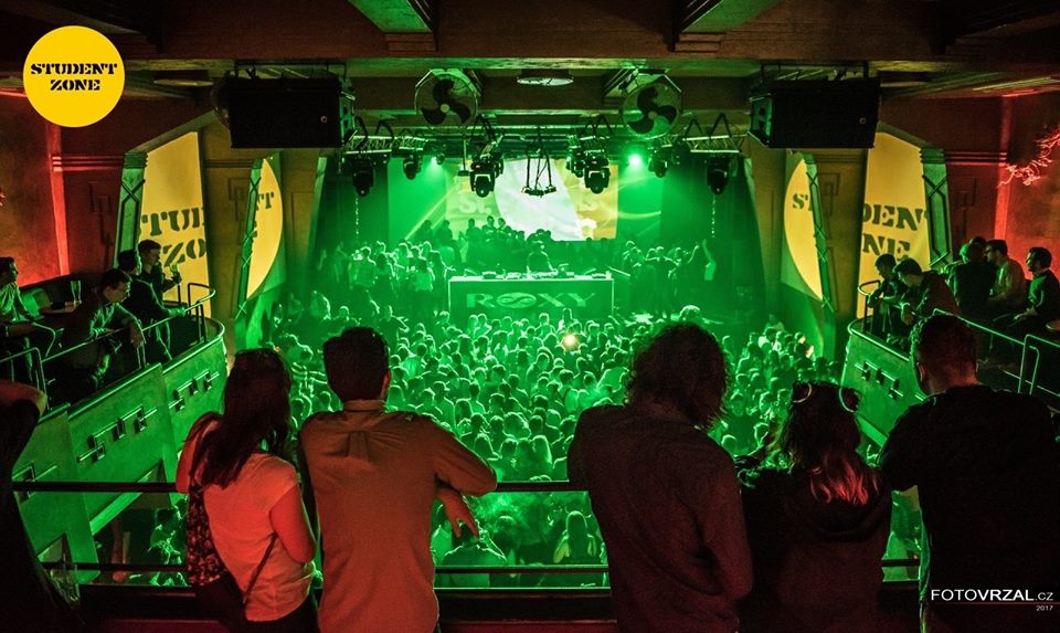 Semester Closing Party :: iStudentZone.cz