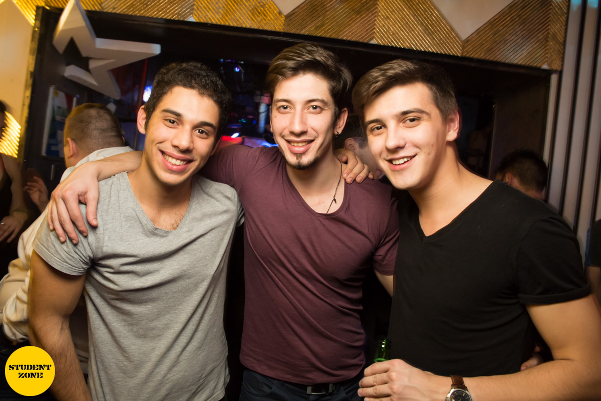 France vs Italy :: iStudentZone.cz